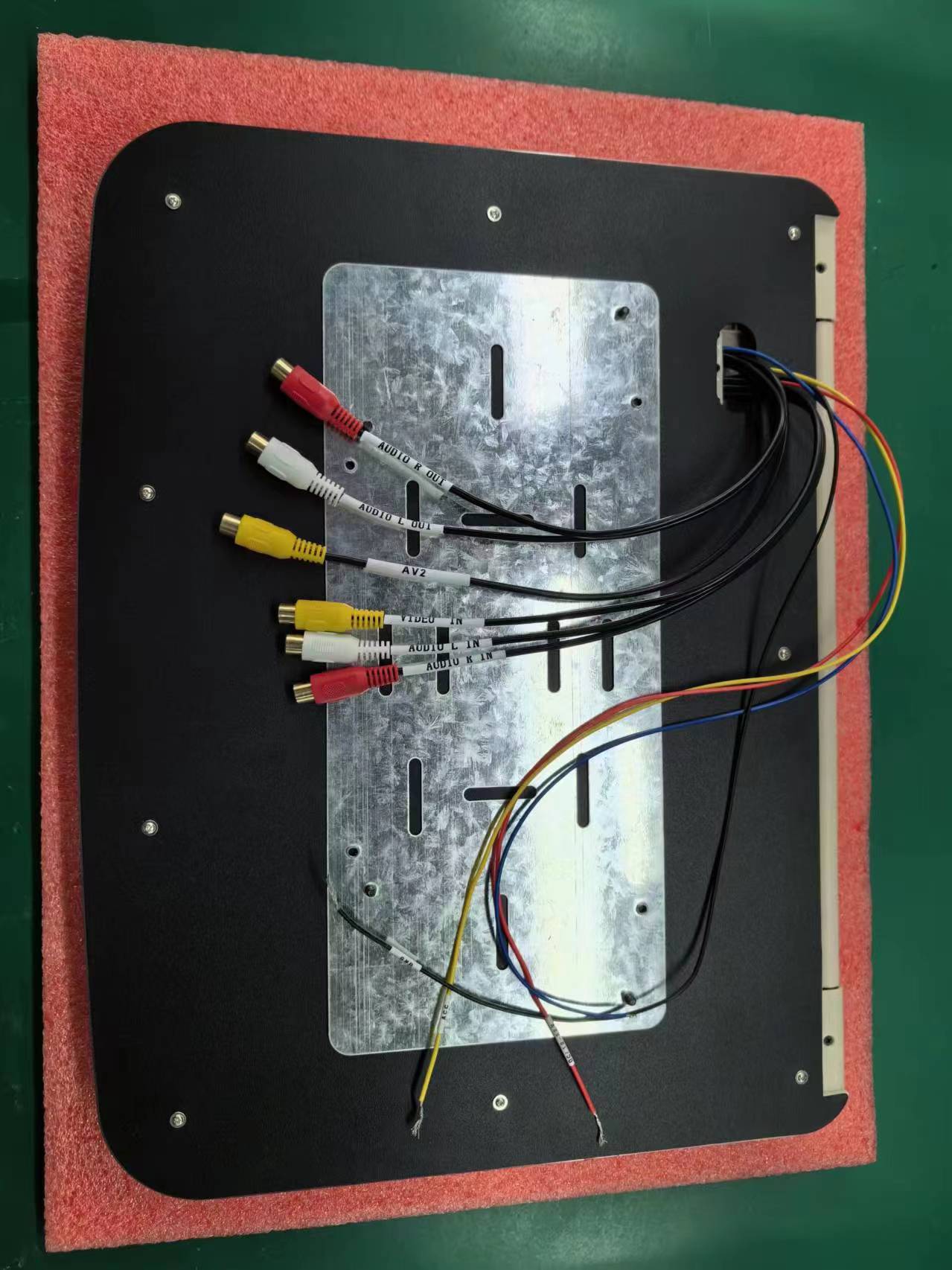 15.6" Android Roof Mounted Monitor | HD Display with Ambient Lighting